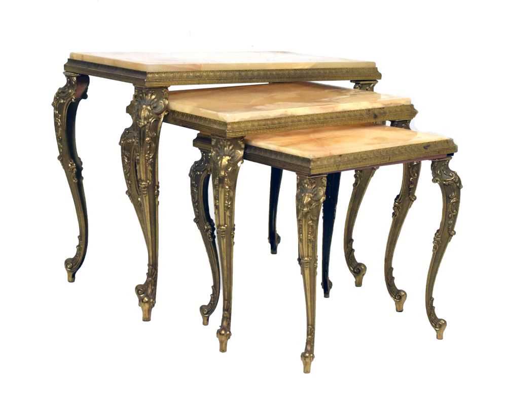 Lot 670 - Nest of three rectangular onyx topped tables,