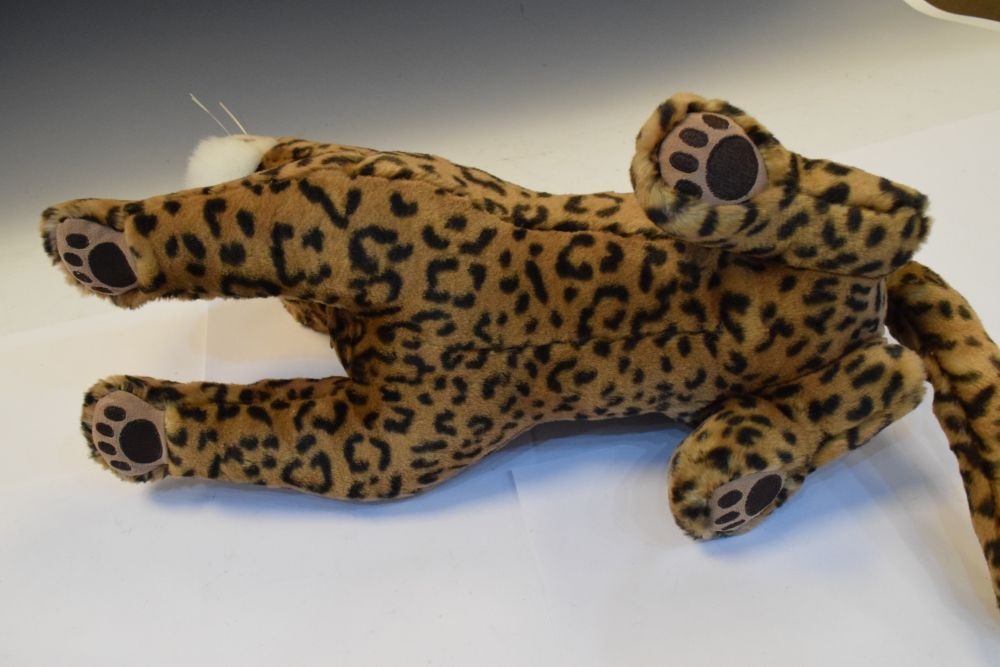 Lot 240 - Steiff Leopard 064036