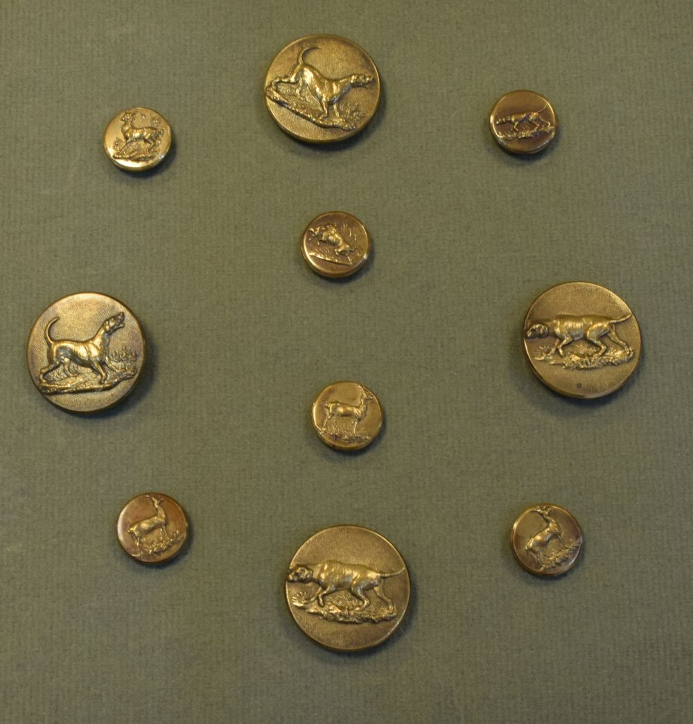 Lot 268 - Ten 19th Century brass hunting buttons
