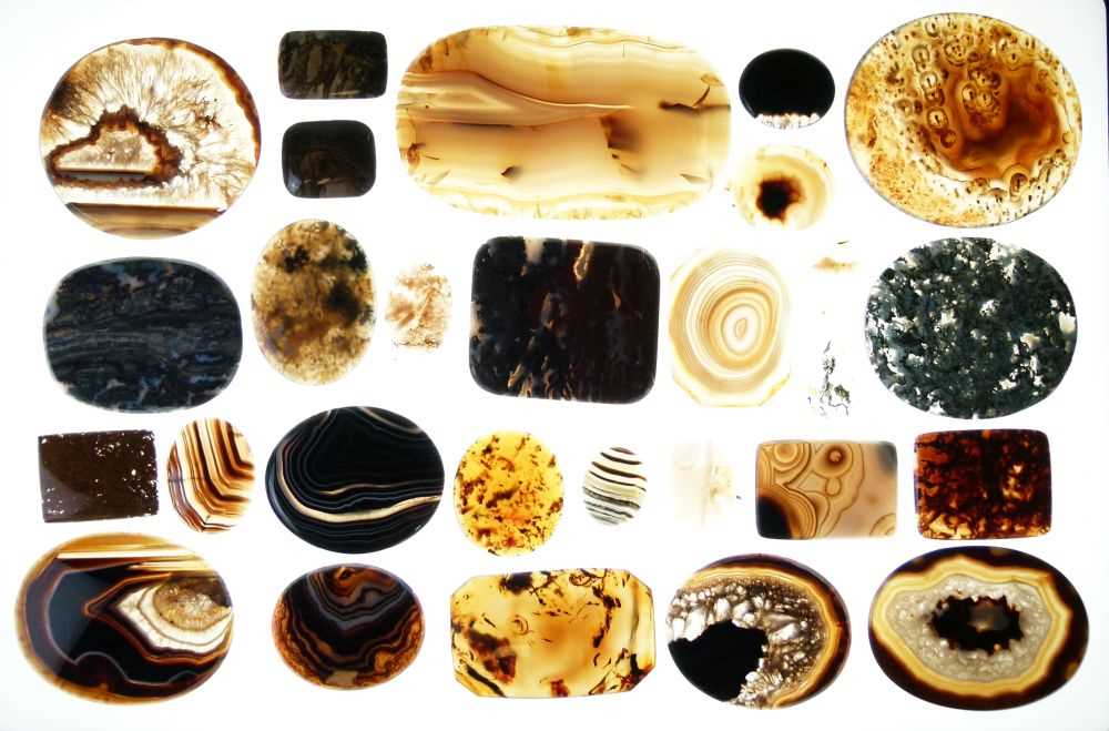 Lot 56 - Quantity of assorted agate panels