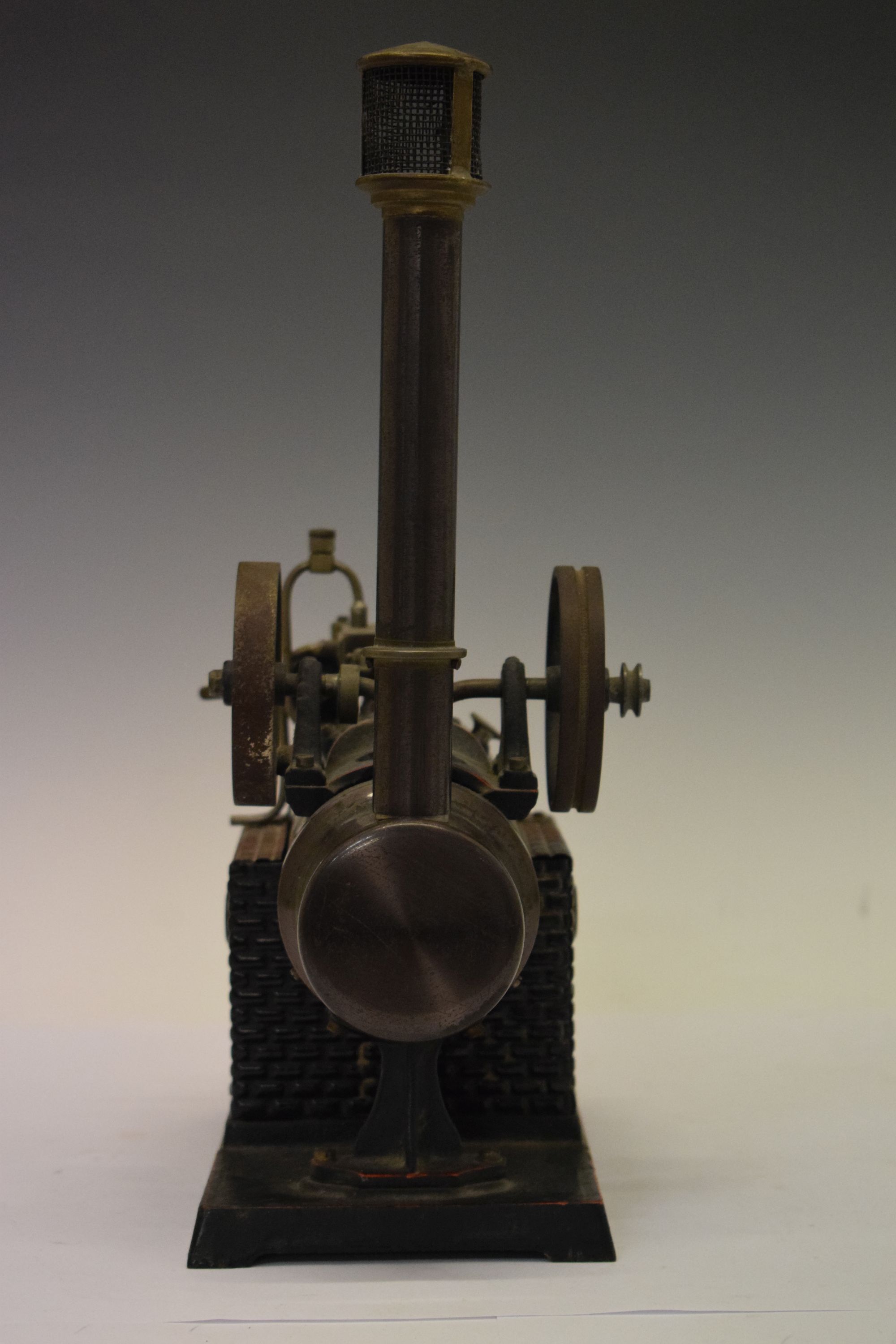 Lot 382 - Scratch built stationary steam engine