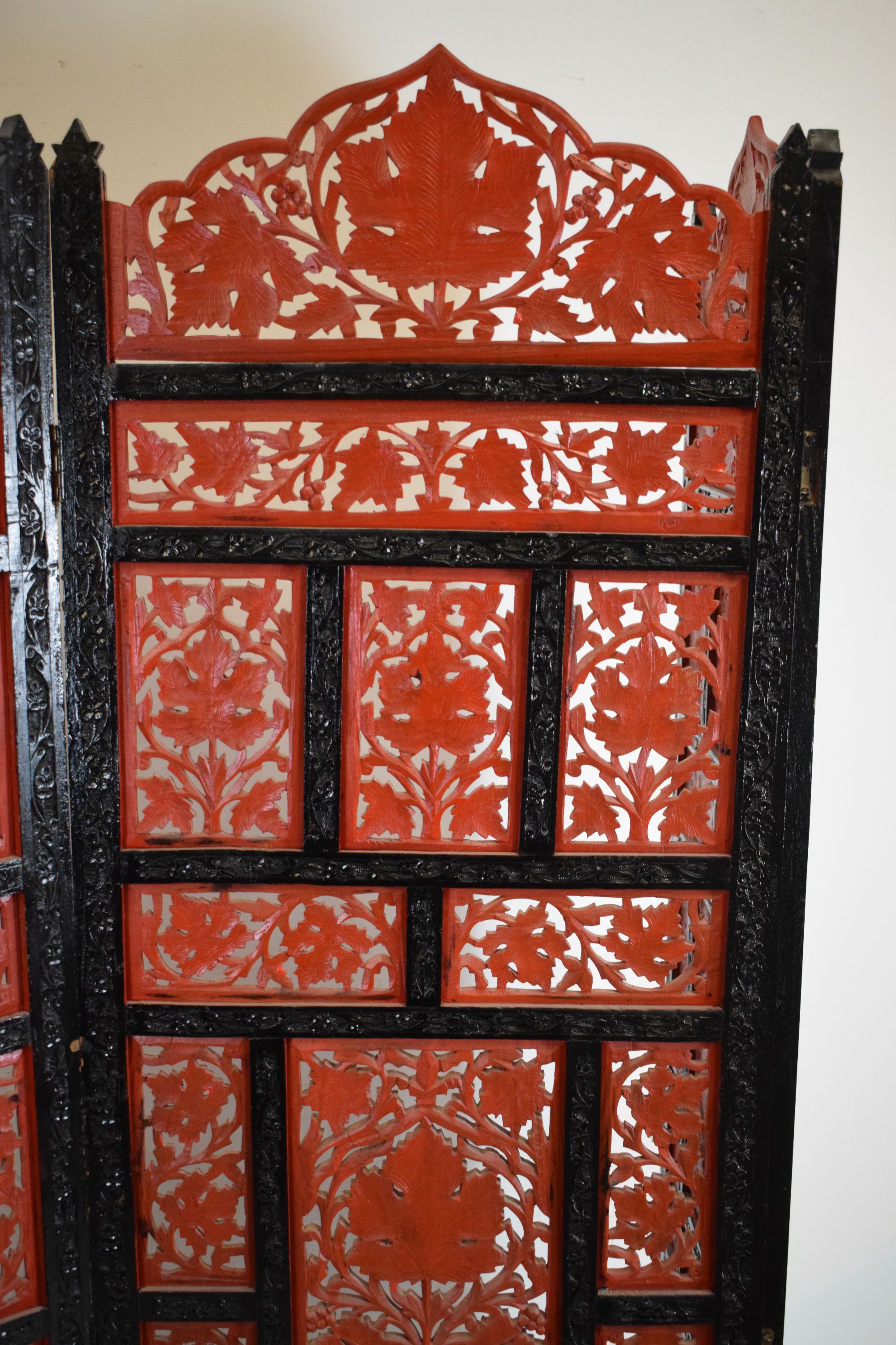 Lot 730 - Four-fold red and black screen