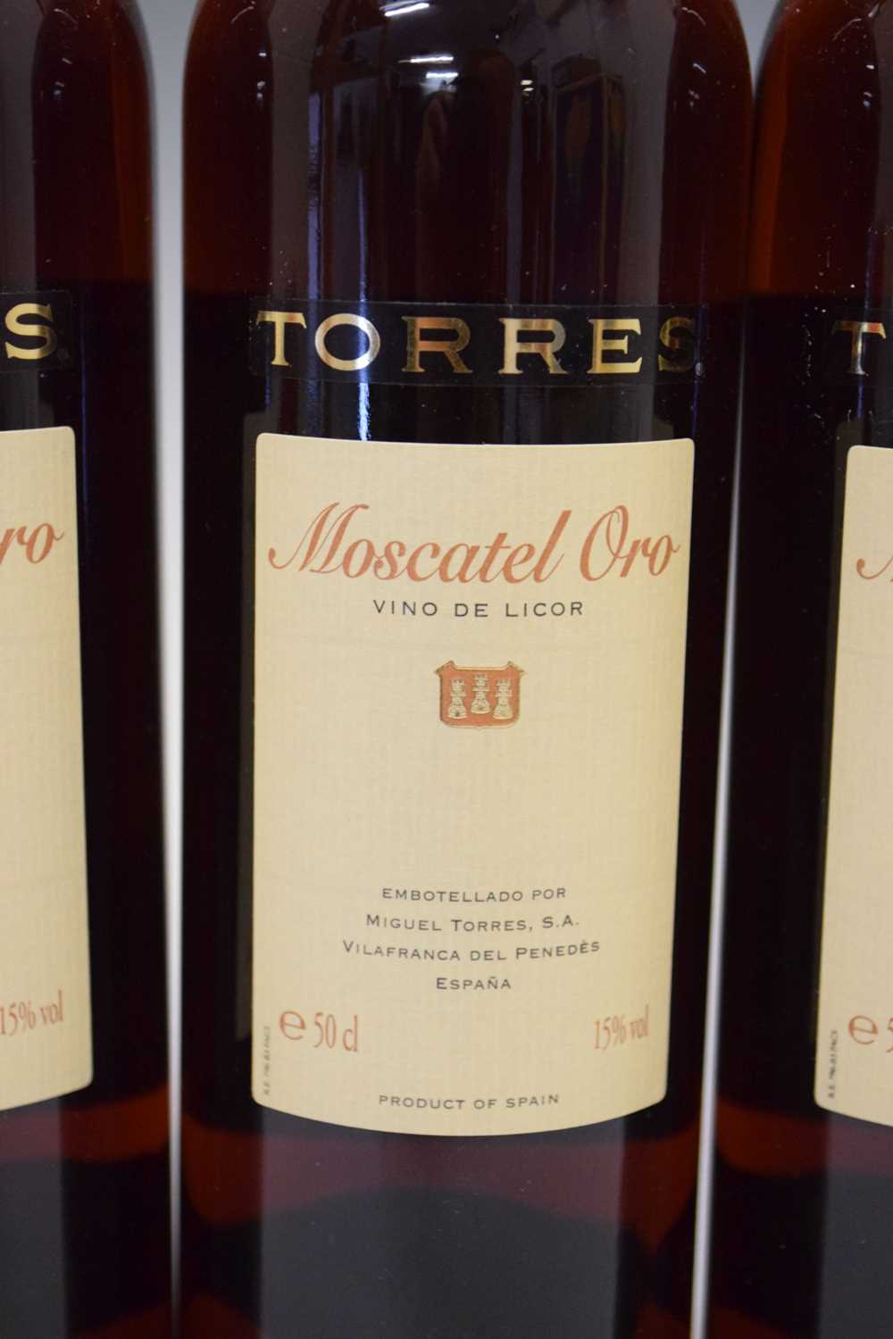 Lot 752 - Torres Moscatel Oro, Vino de Licor,