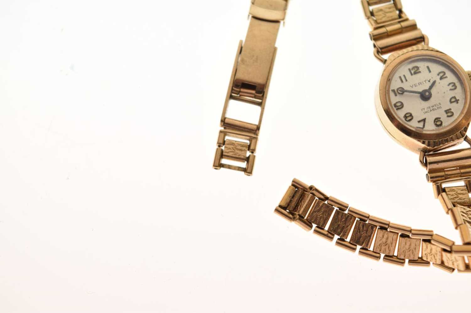 Lot 112 - Verity - Lady's 17 Jewels Incabloc 9ct gold