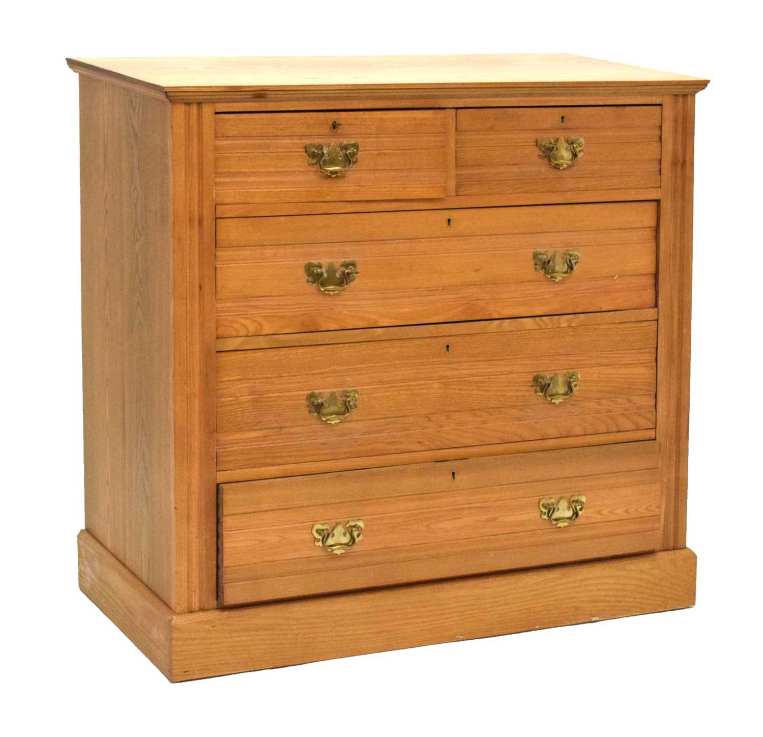 Lot 519 - Late Victorian ash chest of drawers