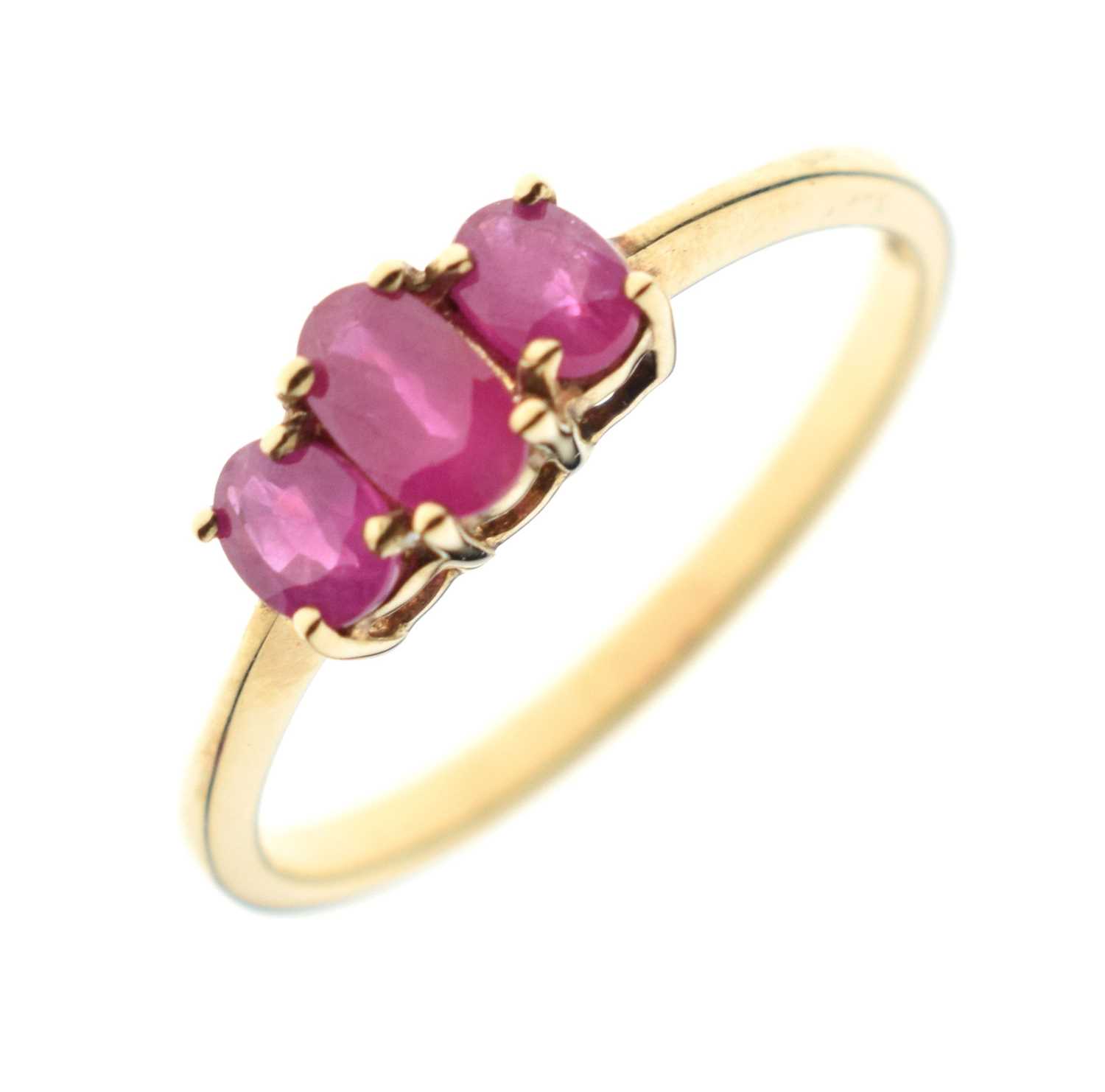 Lot 43 - 9ct gold three-stone ruby ring
