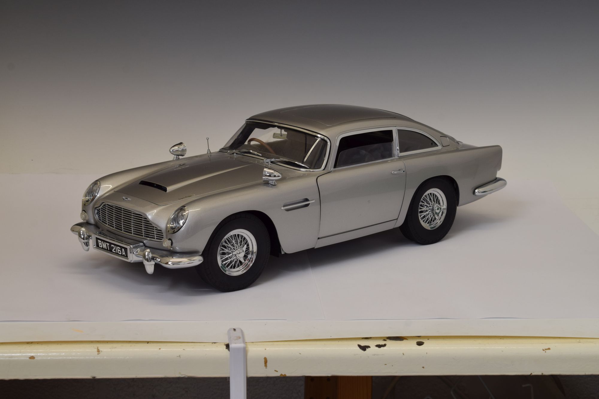 Lot 389 - Precision detailed 1:8 scale model of the