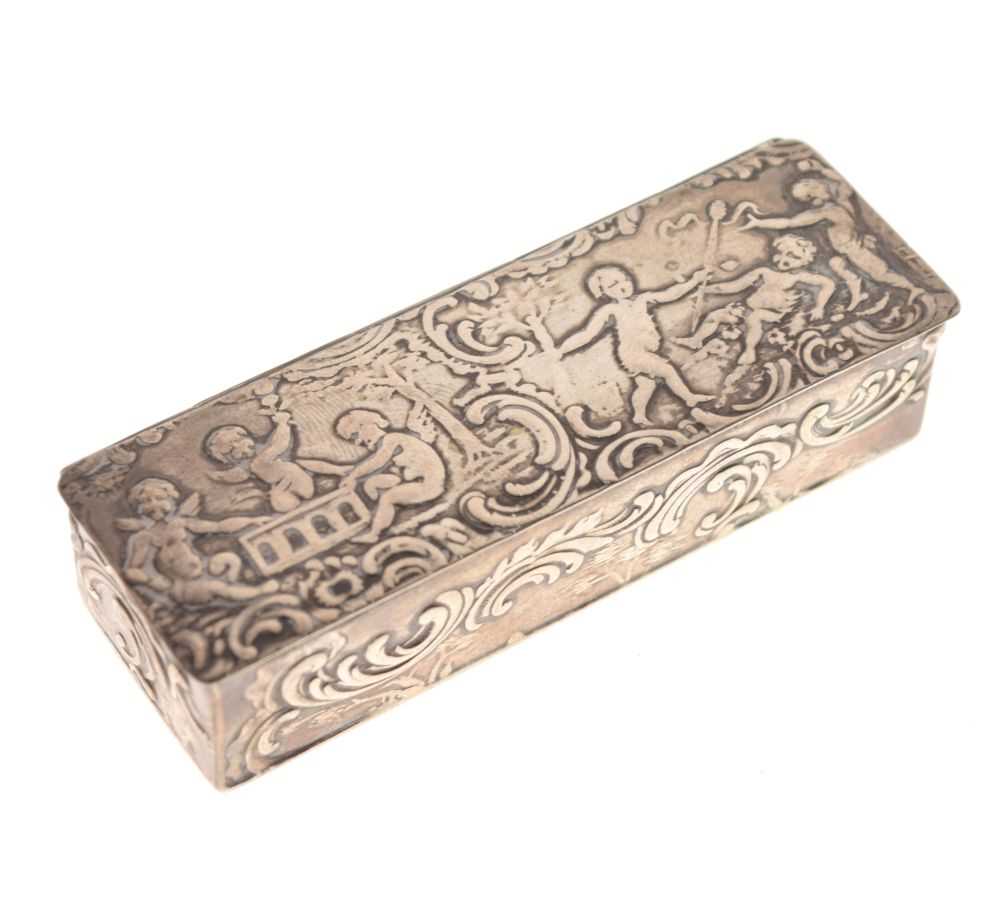 Lot 154 - Dutch silver rectangular box