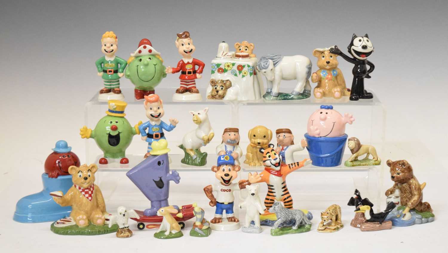 Lot 426 - Collection of Wade Collectors Club figures