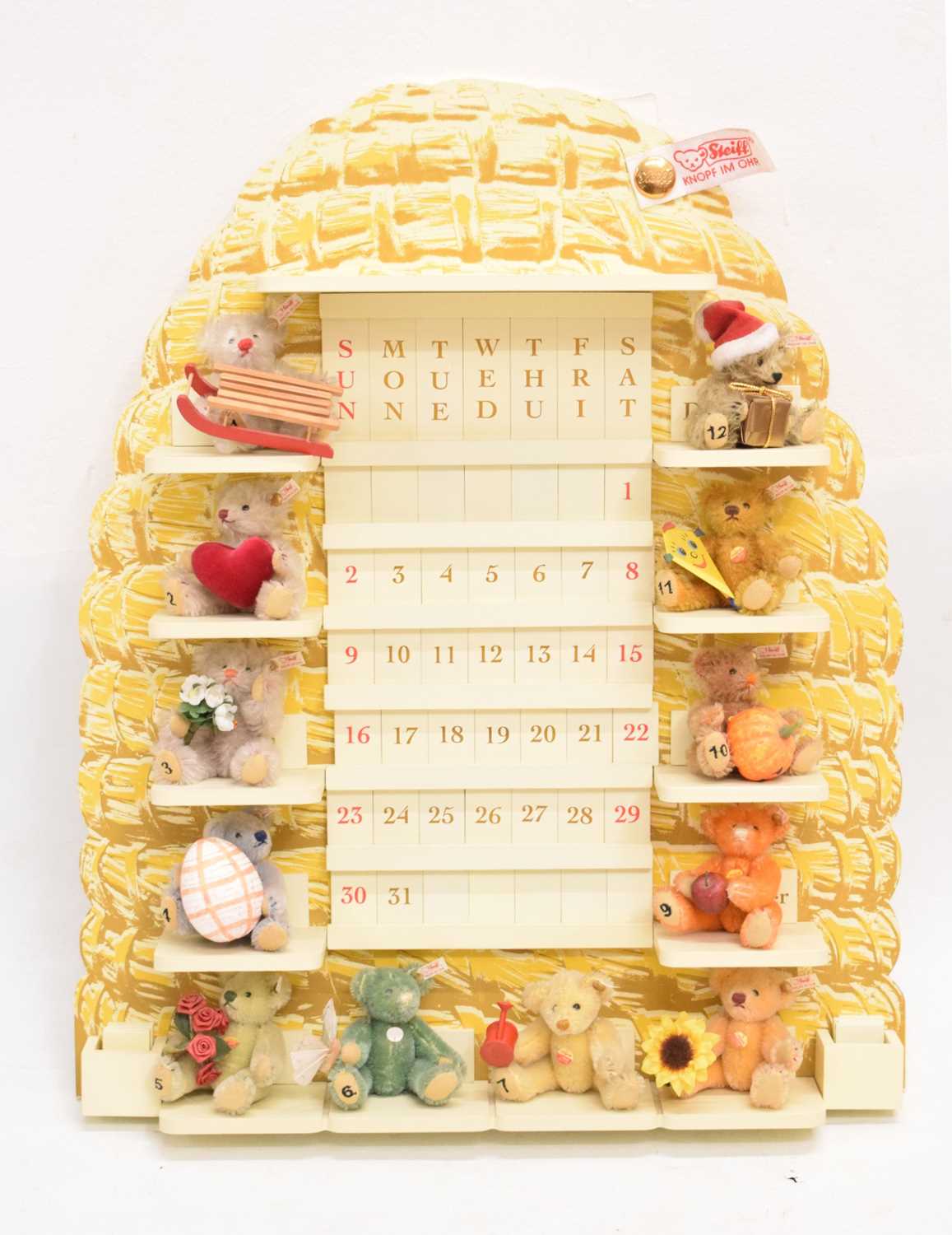 Lot 422 - Steiff - Limited edition beehive shaped