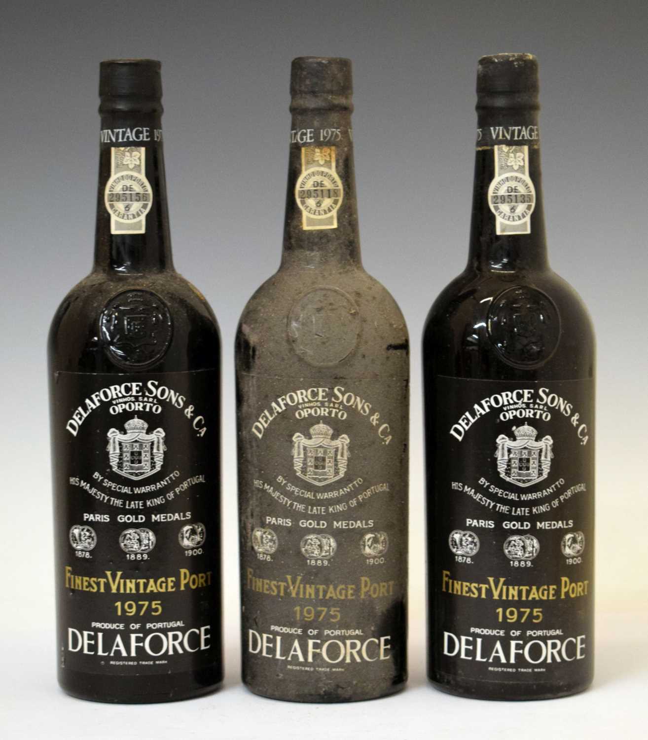 Lot 697 - Delaforce Finest Vintage Port, 1975