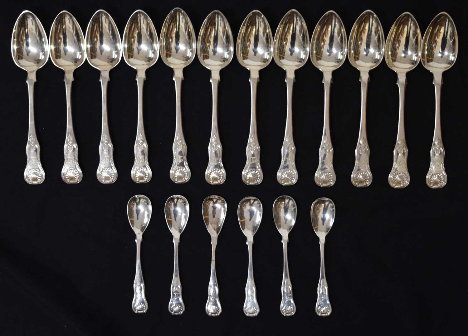 Lot 263 - Set of twelve Scottish Kings pattern dessert