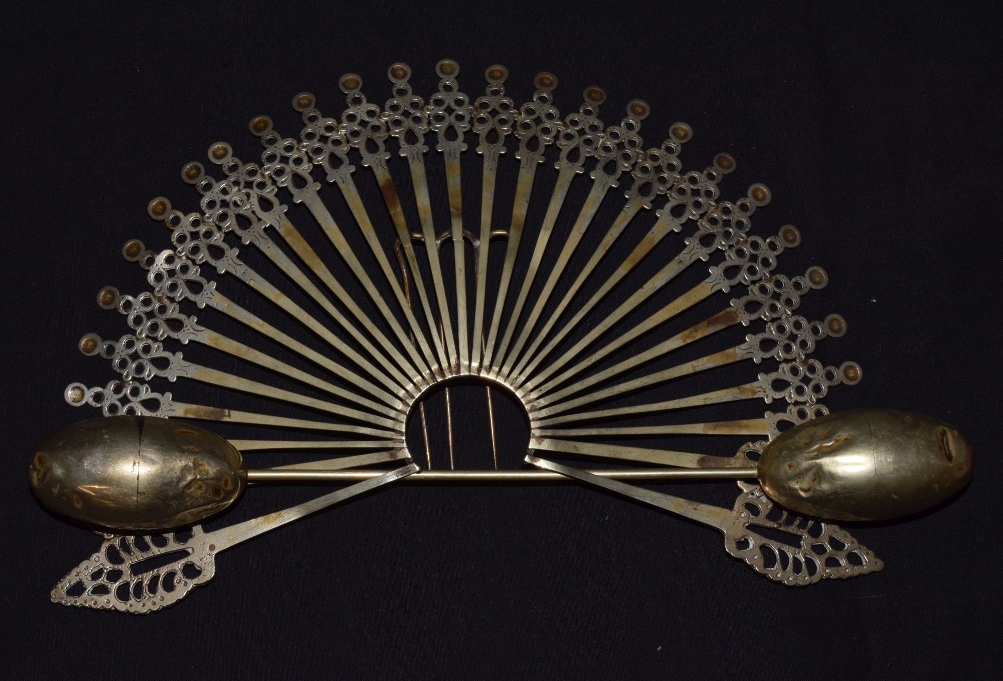 Lot 192 - Italian La Raggiera or Guazza formal