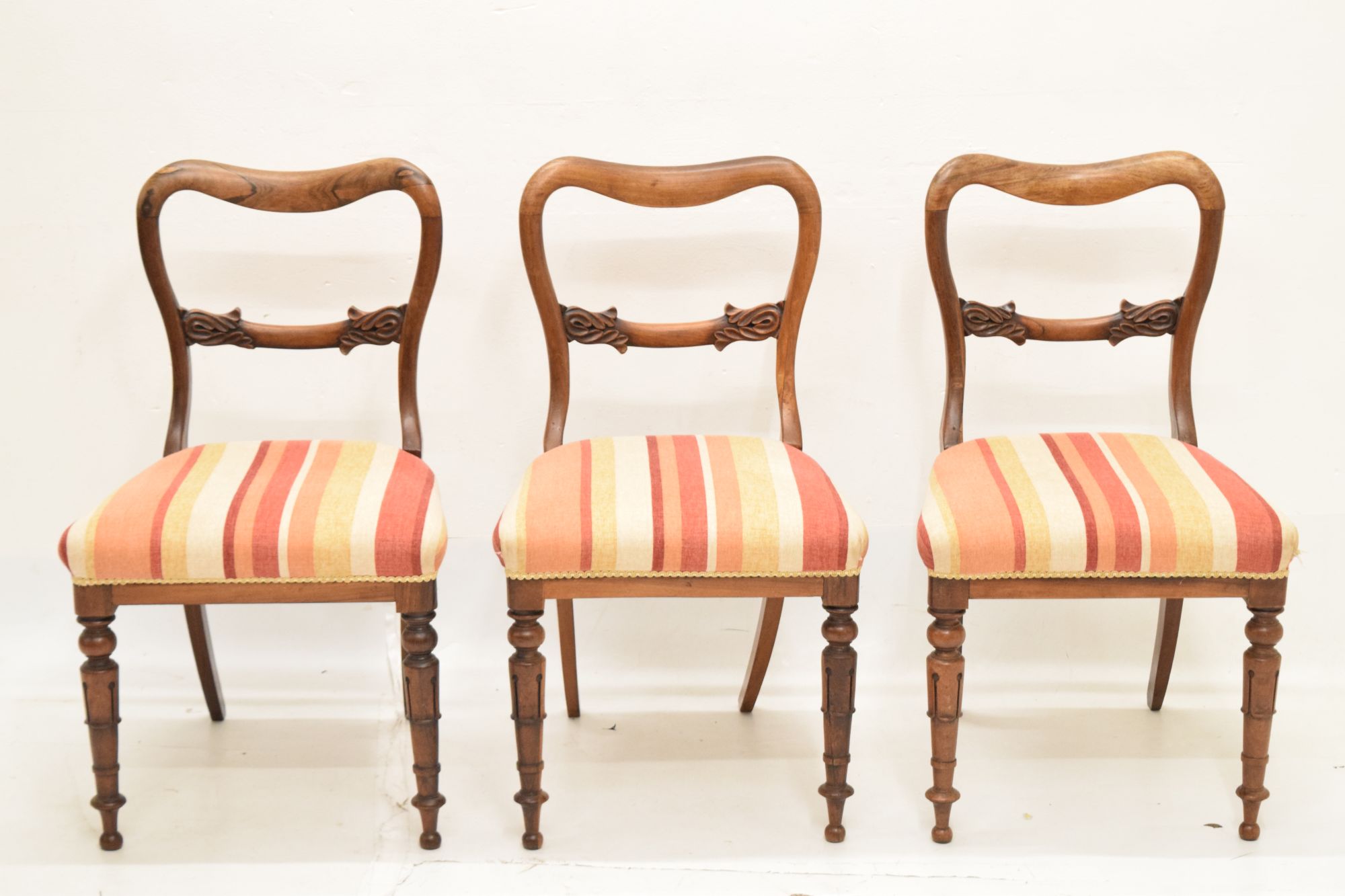 Lot 499 - Set of six Victorian rosewood kidney-back