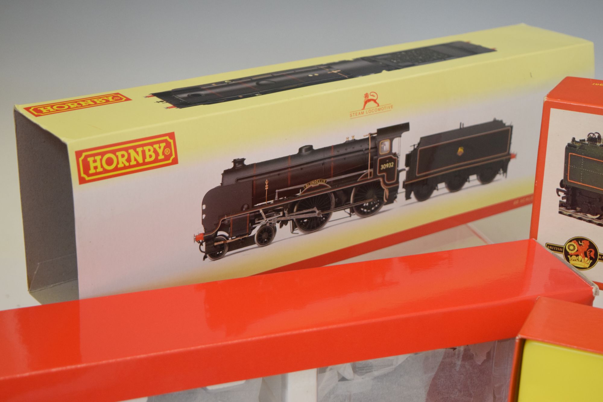 Lot 278 - Hornby/Triang Hornby - Two boxed 00 gauge