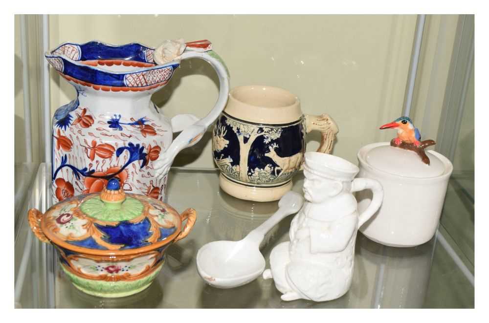 Lot 429 - Assorted ceramics