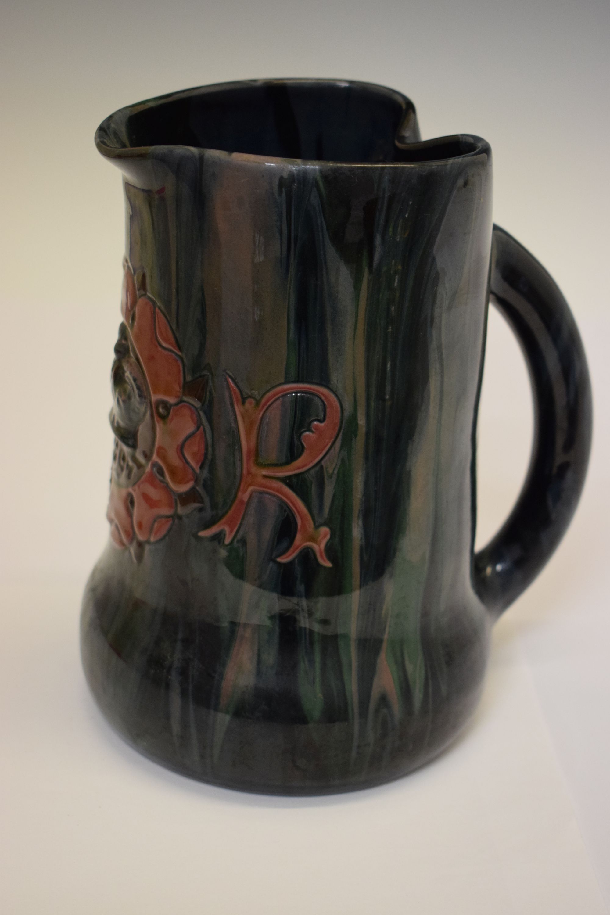 Lot 312 - Elton Ware (Clevedon) pottery, Queen