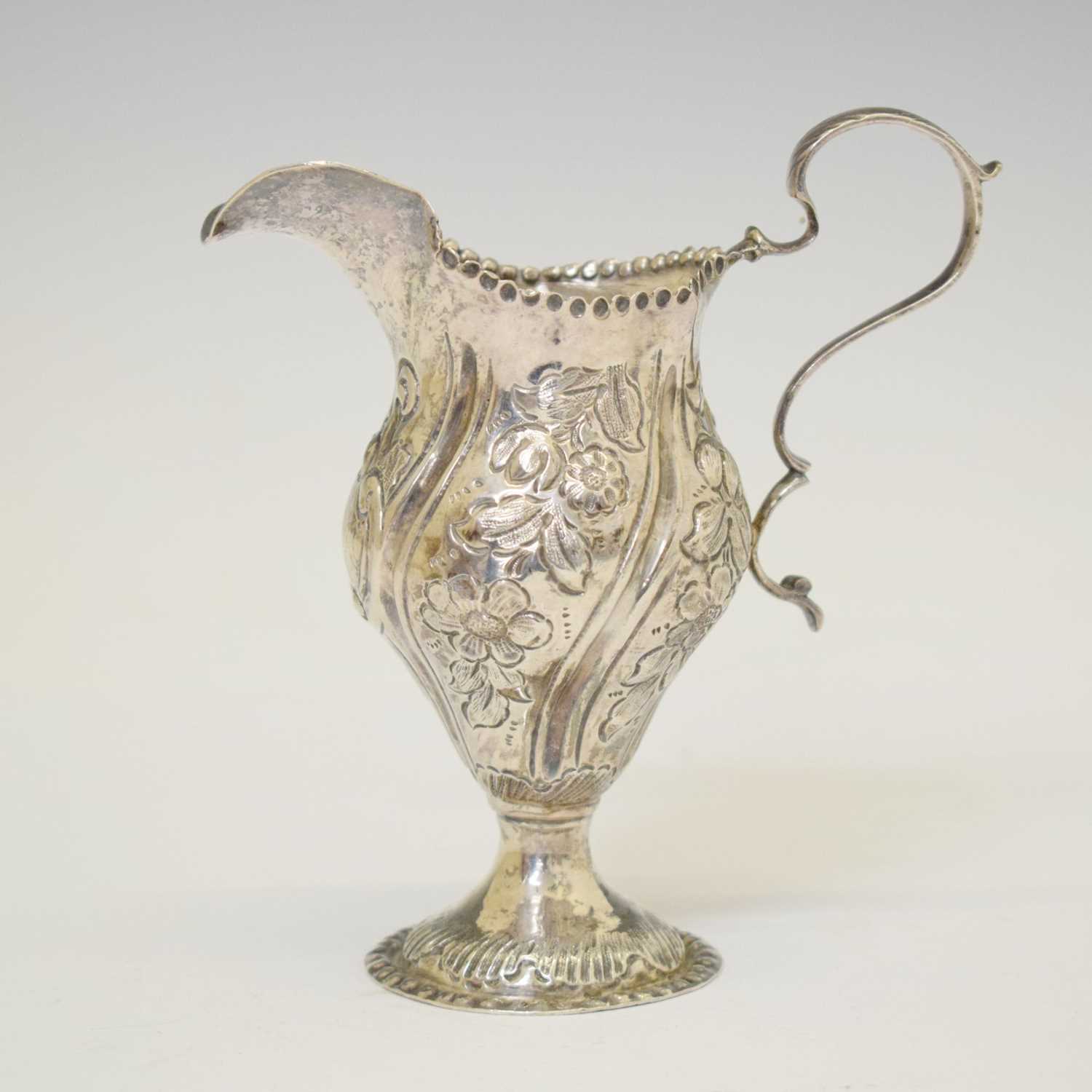 Lot 202 - Edward VII Britannia standard silver milk