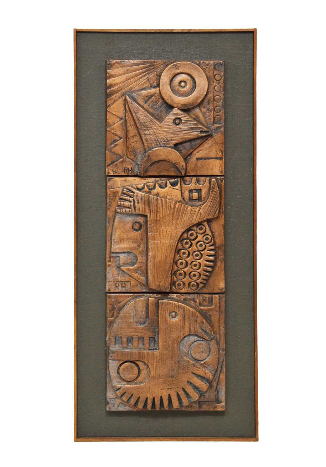 Lot 439 - Ron Hitchins, (1926-2019) - Modernist relief