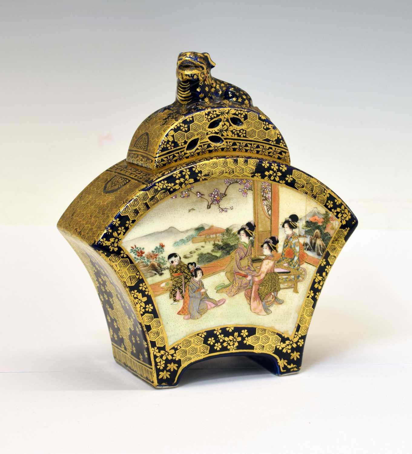 Lot 345 - Kusube - Japanese Meiji period Satsuma