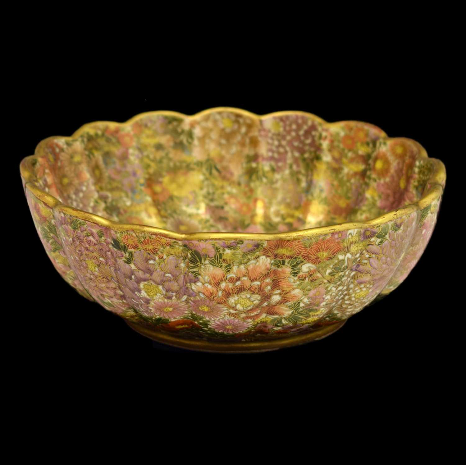 Lot 344 - Japanese Satsuma Thousand Flowers pattern