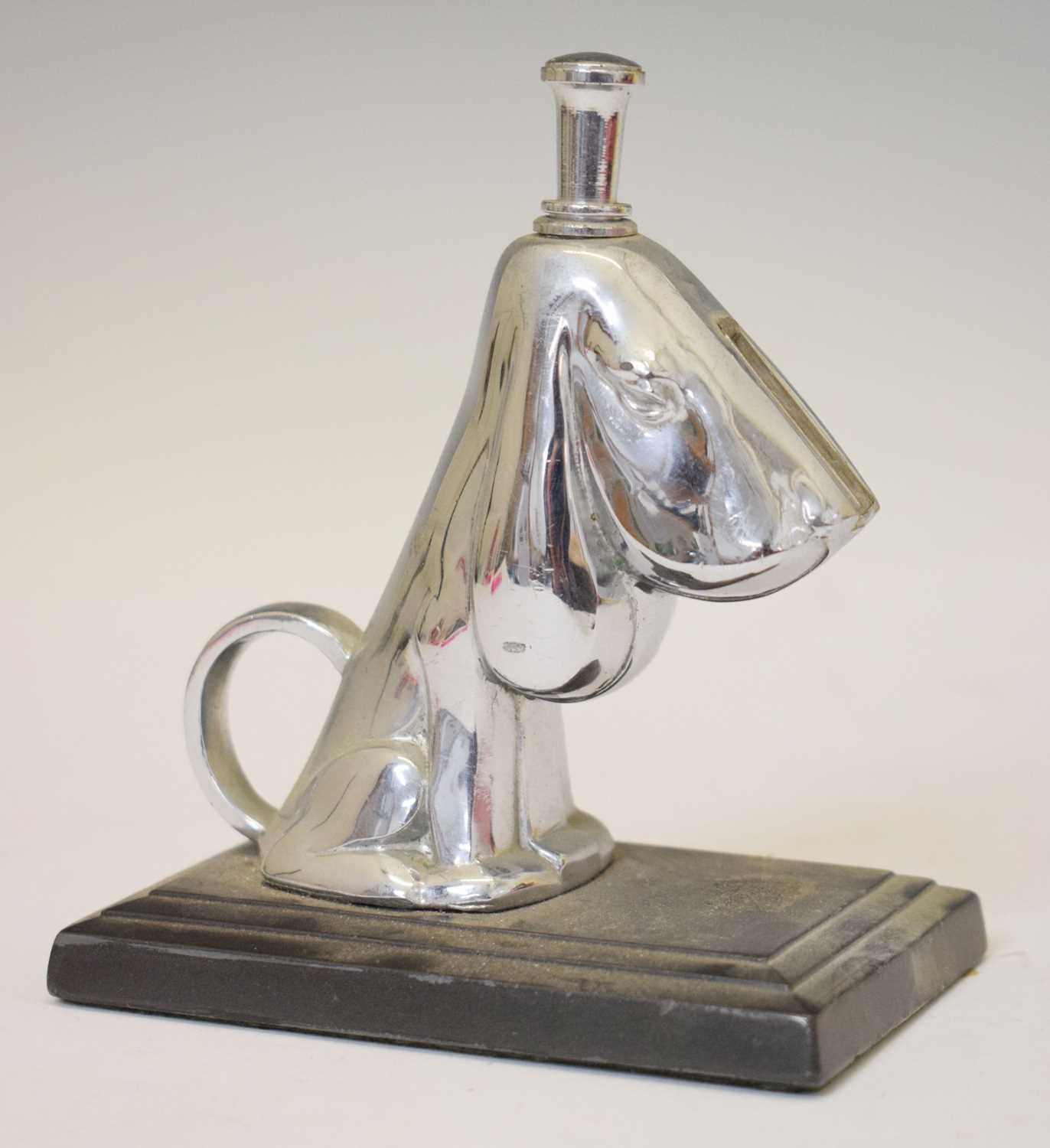 Lot 382 - Ronson novelty table lighter, formed as a