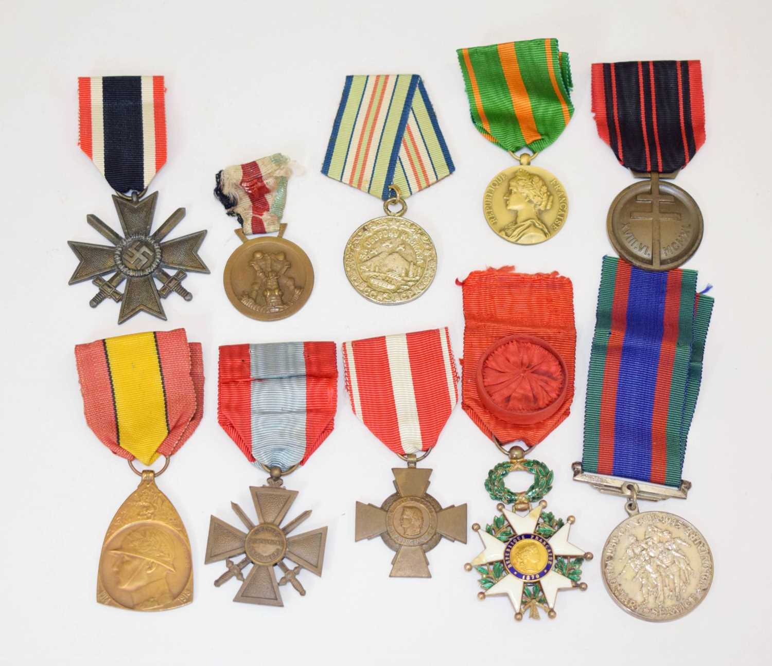 Lot 349 - Mixed group of foreign medals