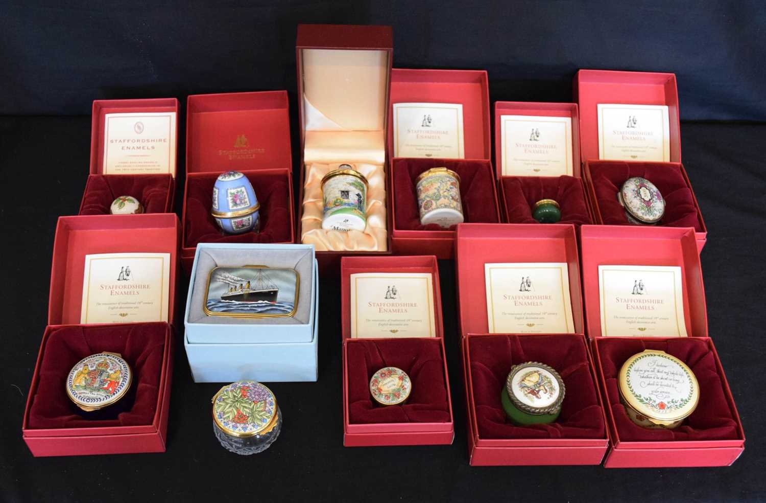 Lot 405 - Halcyon Days enamel box, etc