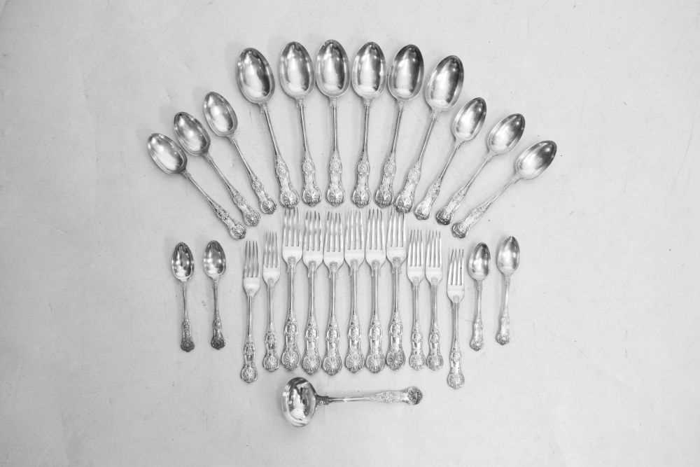 Lot 111 - Quantity of Queens pattern cutlery