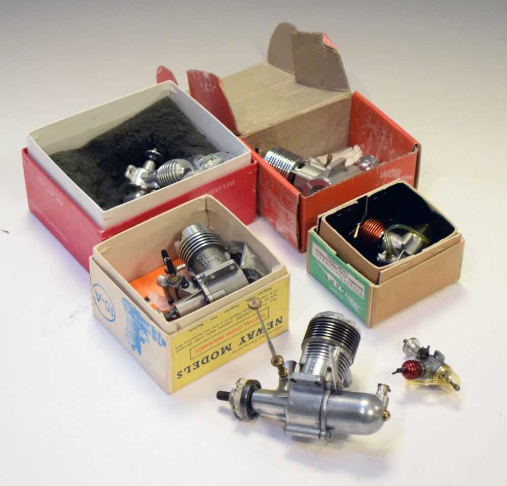 Lot 362 - Quantity of model aircraft engines